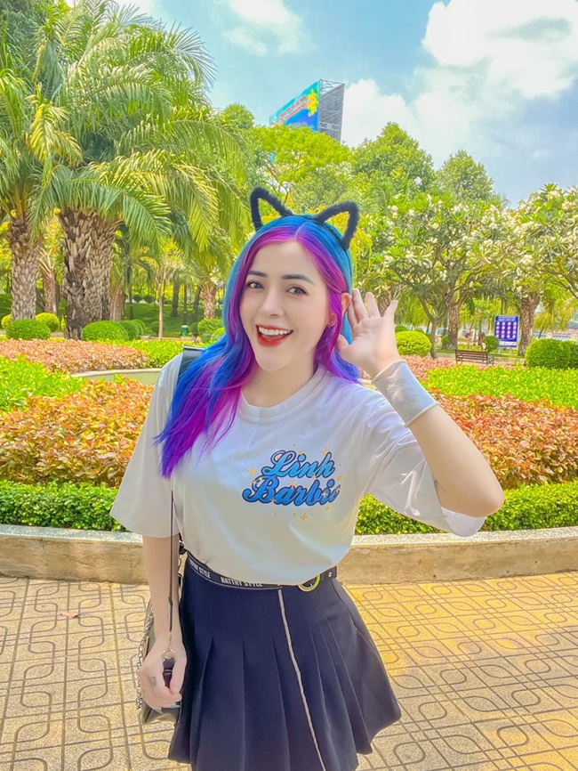 Clip nóng TikToker Linh Barbie